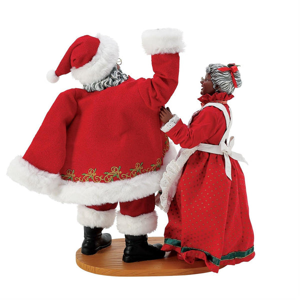 Santa’s New Suit AA – Possible Dreams Figurine - Country N More Gifts