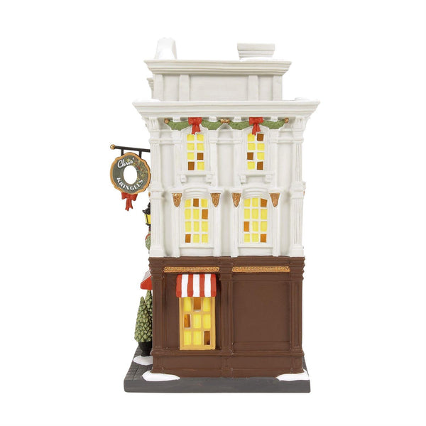 Chris' Kringles Lit Building - Country N More Gifts